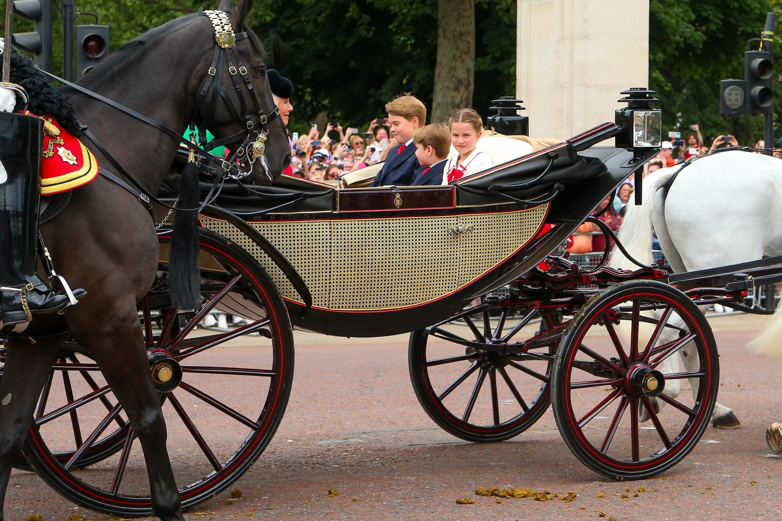 A pinky promise for Princess Charlotte - The Royal News Organisation